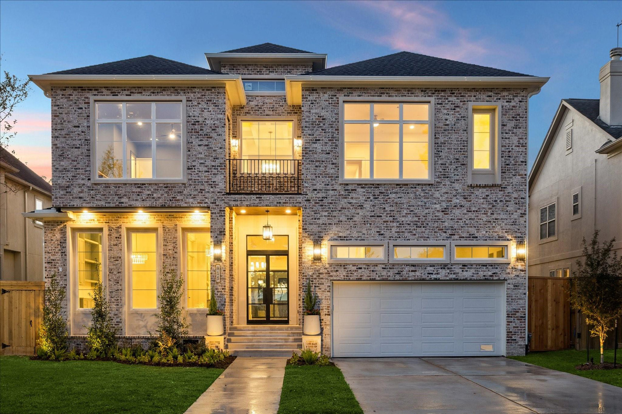 How a Real Estate Broker Boosts Luxury Listings | Aida Younis Team near Lakebend at Sugar Creek